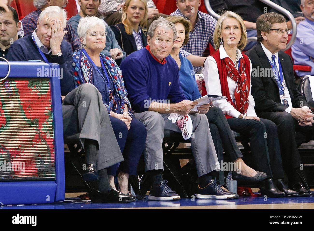 UNIVERSITY PARK, TX - FEBRUARY 01: Former POTUS George W. Bush and ...