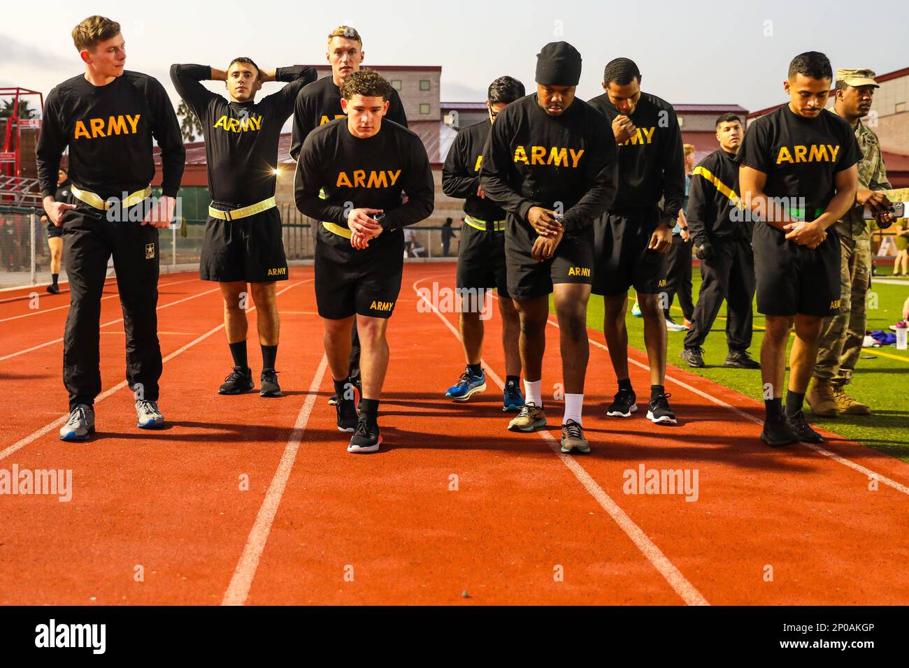 U.S. Army Reserve Soldiers assigned to the 335th Signal Command ...