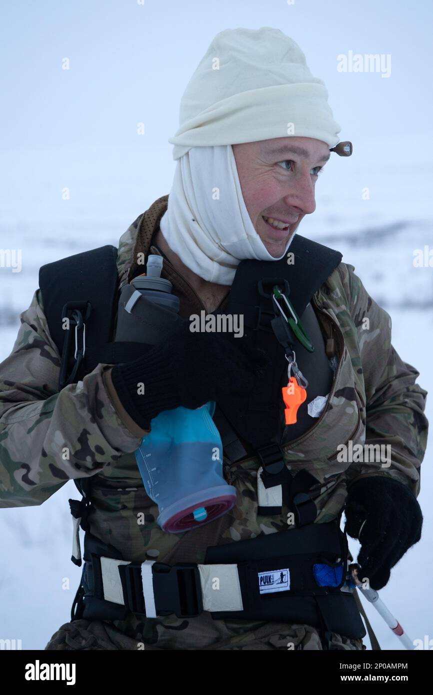 Cross country ski and denali hi-res stock photography and images - Alamy