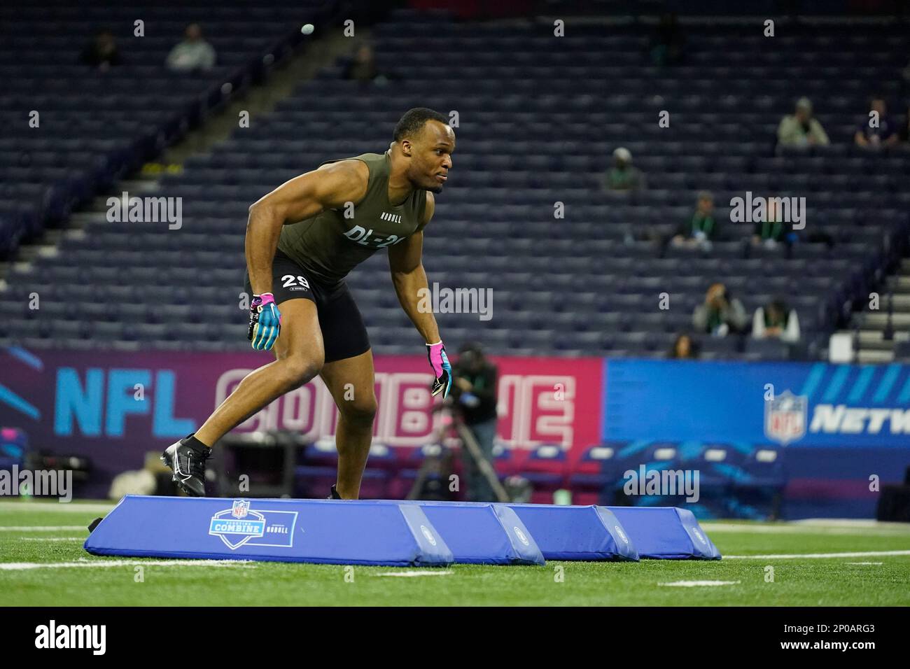 Notre Dame defensive lineman Isaiah Foskey runs a drill at the NFL ...