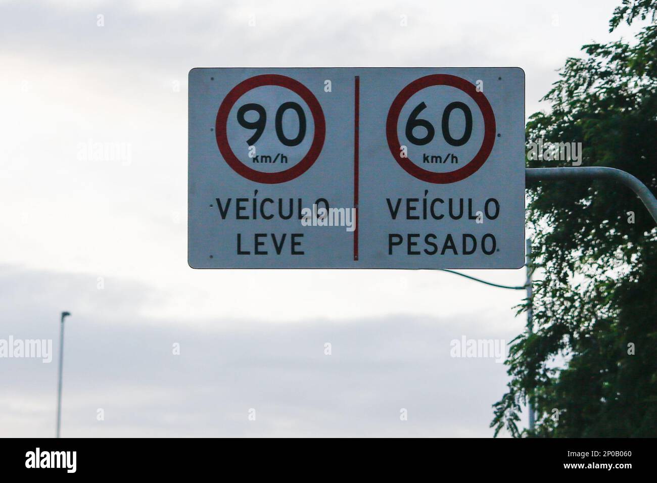 SP - Sao Paulo - 25/01/2017 - Aumento da velocidade nas marginais ...