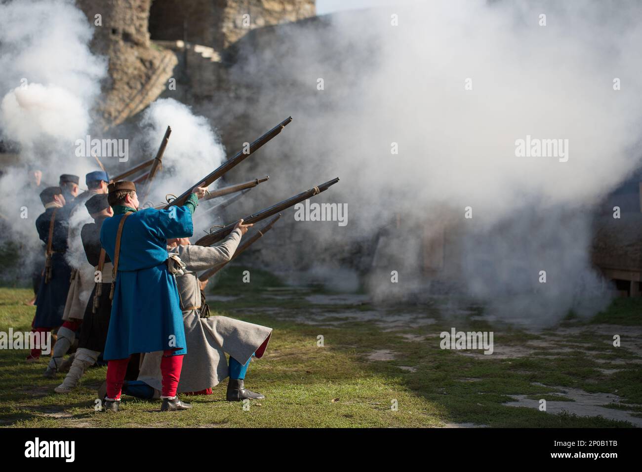 restoration of battle with musketeers Stock Photo - Alamy