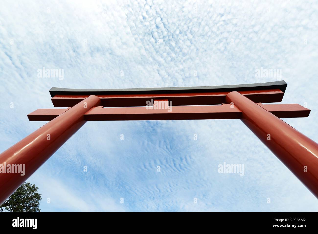 Traditional japanese shrine gate hi-res stock photography and images ...