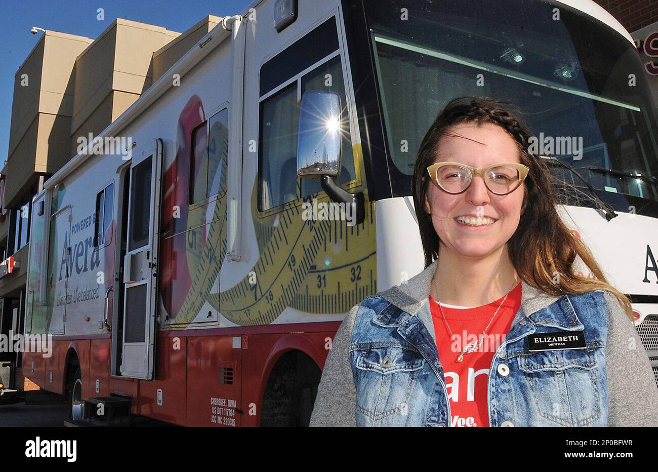 FOR RELEASE SUNDAY, JANUARY 22, 2017, AT 1:01 A.M. CST.- Hy-Vee ...