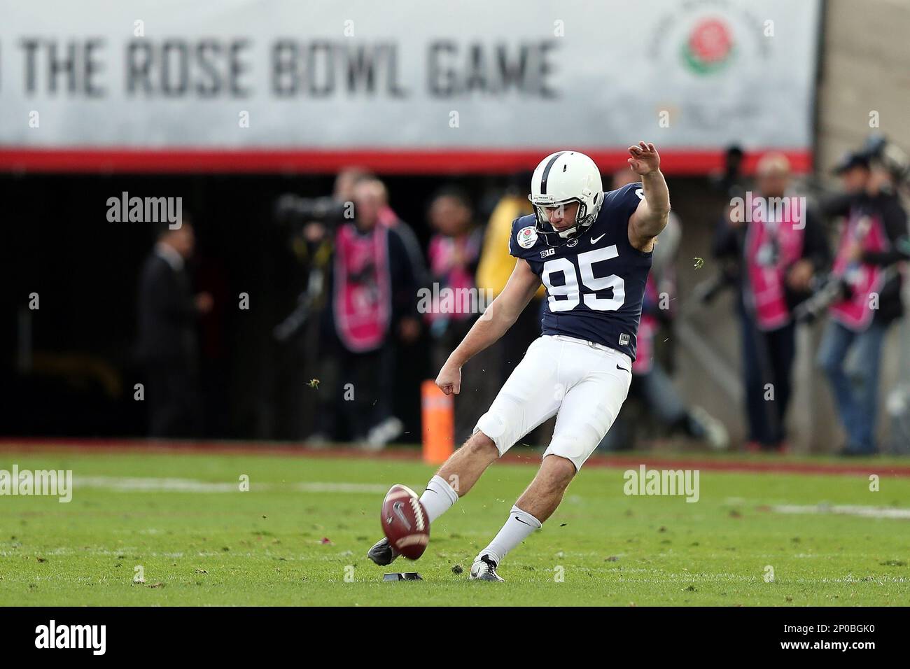 Penn State Nittany Lions place kicker Tyler Davis (95) kicks off during ...