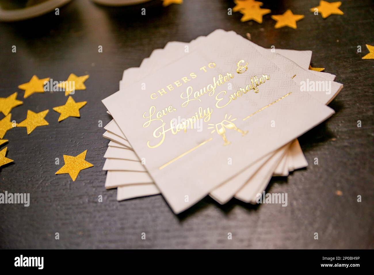 wedding invitation and welcome reception table Stock Photo - Alamy