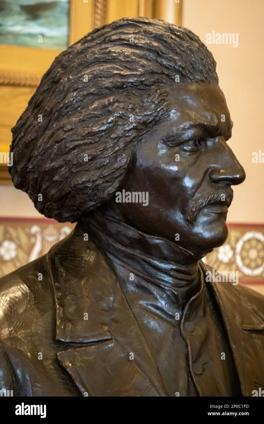 Frederick Douglass statue at the Maryland state house capital building ...