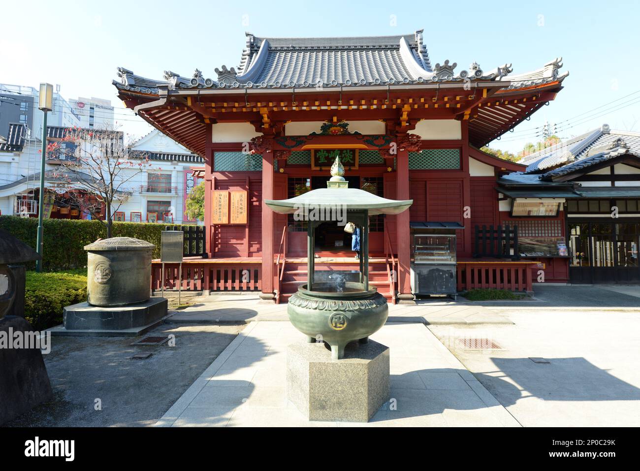 Awashima-do at the Sensō-ji Buddhist temple in Asakusa, Tokyo Stock ...