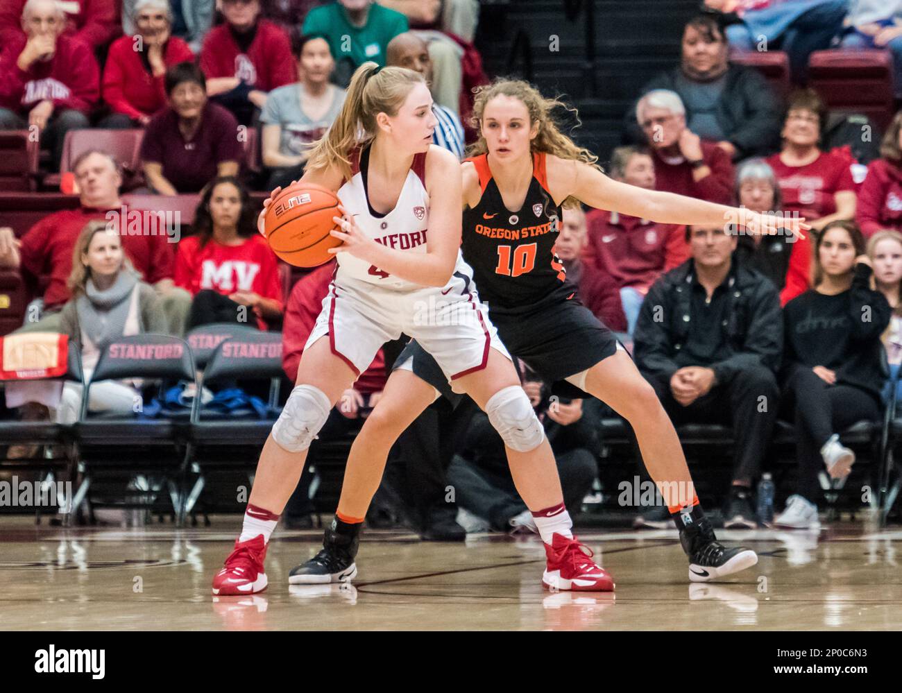 STANFORD, CA - JANUARY 08: Stanford Cardinal guard Karlie Samuelson (44 ...