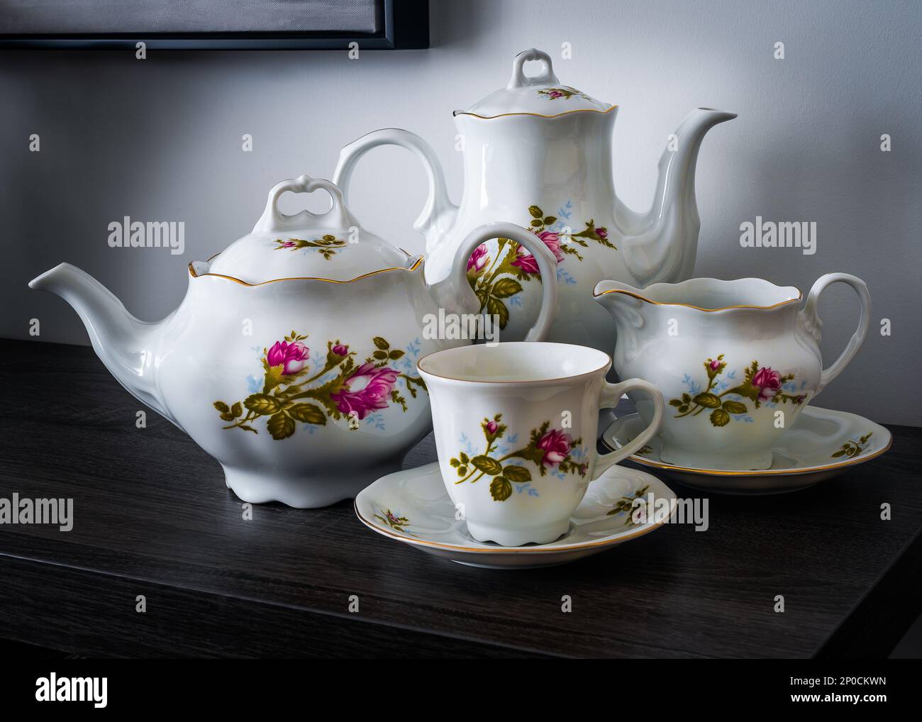 Porcelan sugar bowl hi-res stock photography and images - Alamy