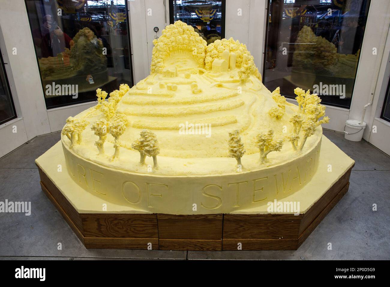 The butter sculpture is unveiled at the 101st Pennsylvania Farm Show in ...