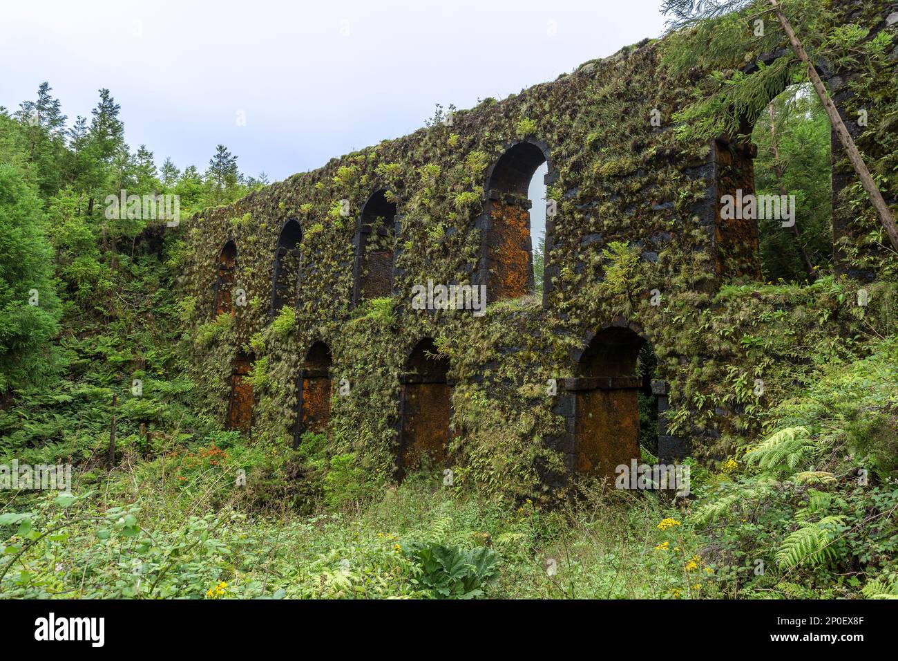 The old aqueduct called Muro das Nove Janelas (Nine Windows Wall ...