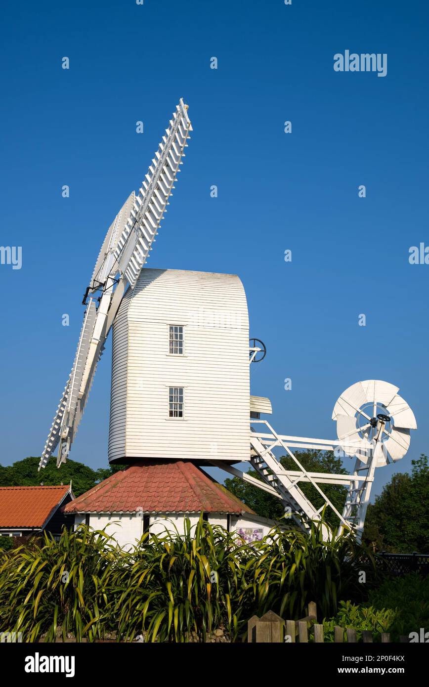 Old british flour mill building hi-res stock photography and images - Alamy