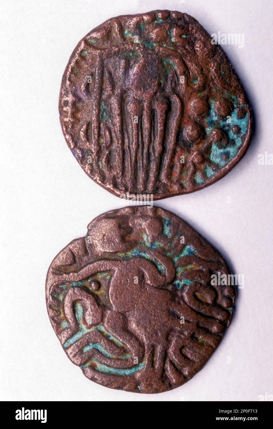 10th century Chola copper coin, Rajaraja kasu, top Standing man with ...