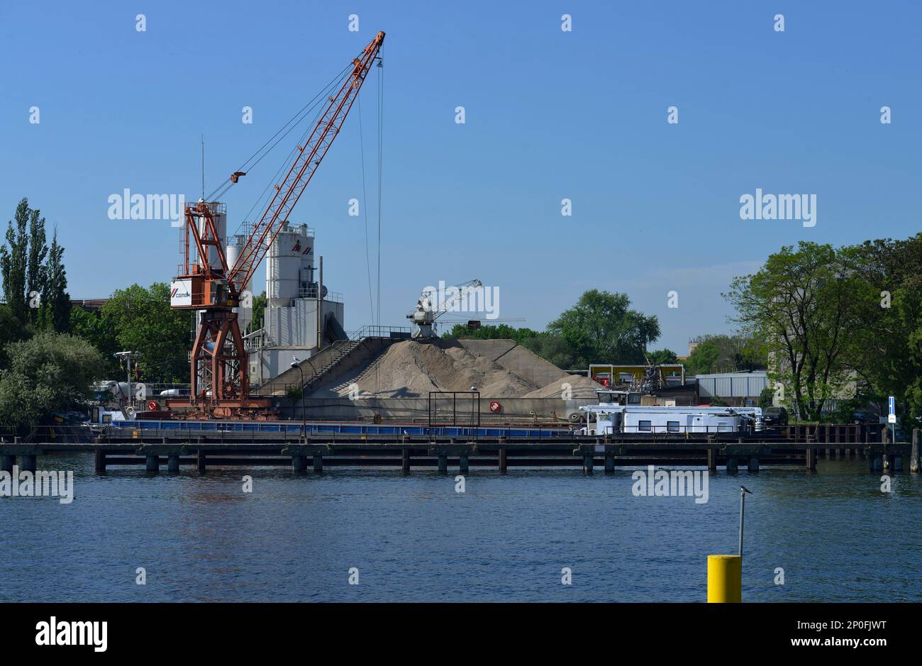 Cemex building materials hi-res stock photography and images - Alamy