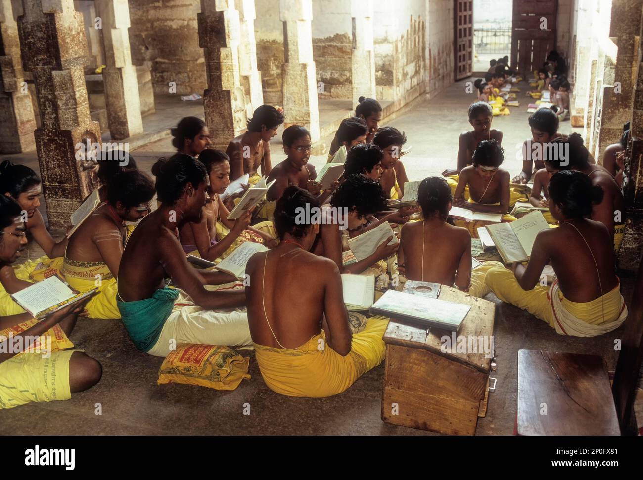 Vedic school hi-res stock photography and images - Alamy