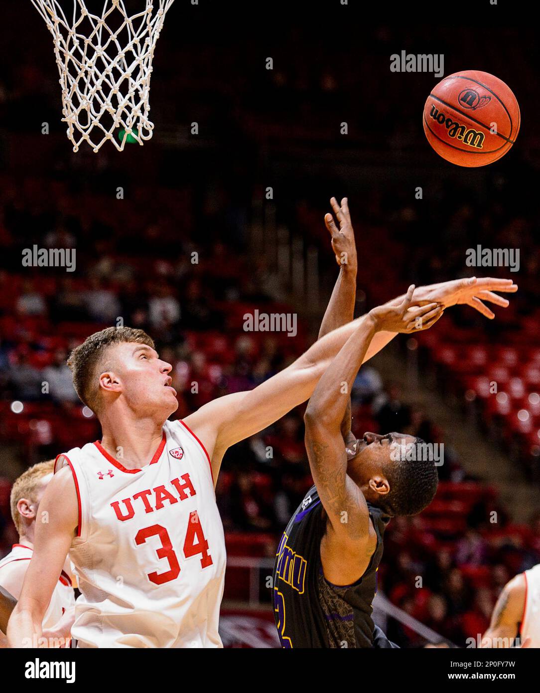 Utah forward Jayce Johnson (34) blocks a shot by Prairie View A&M guard ...