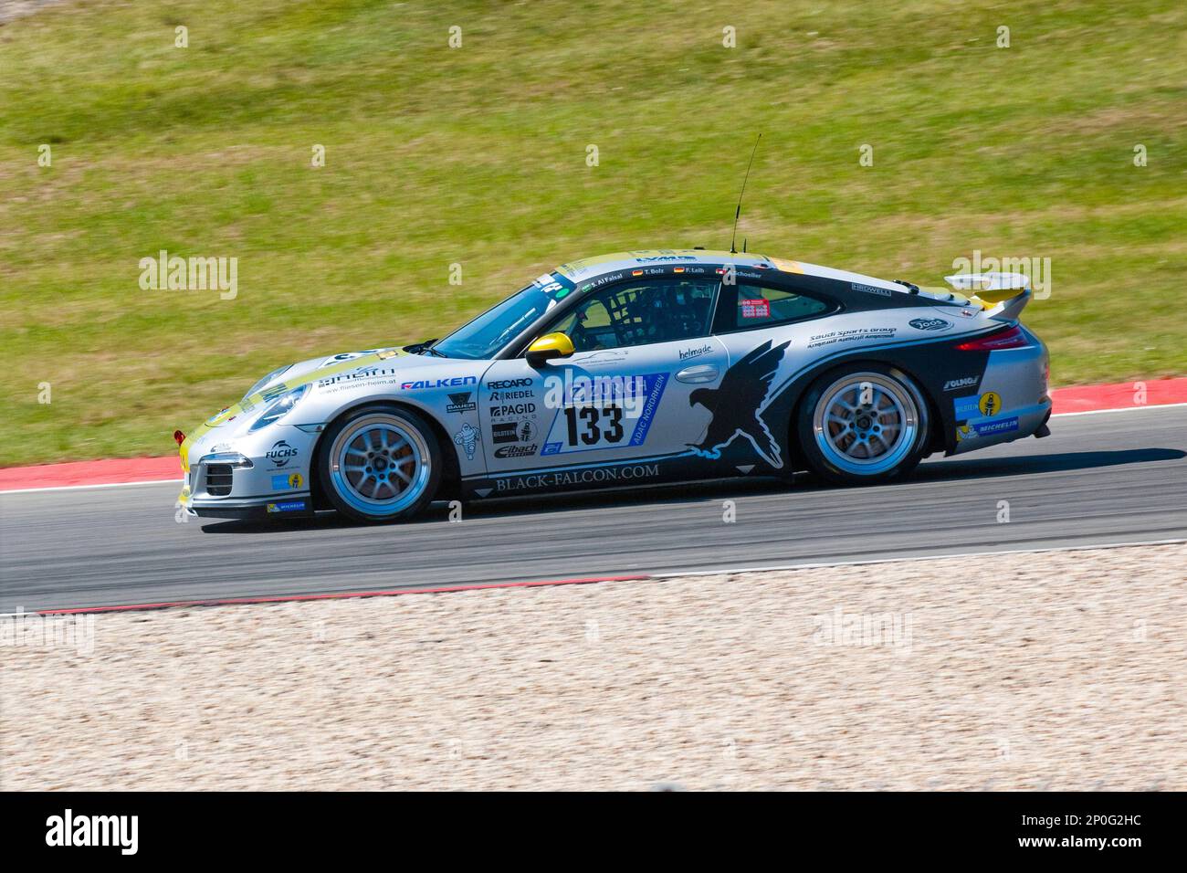 Porsche Carrera, 24h Nuerburgring race track, 24 hour race, race track ...