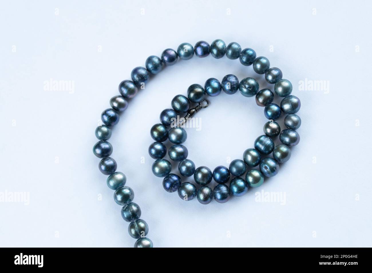 Woman female pearls photo hi-res stock photography and images - Alamy