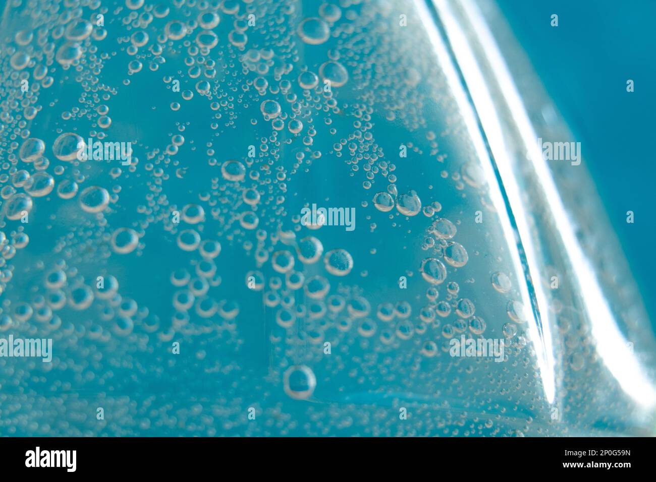 Raindrop glass hi-res stock photography and images - Alamy