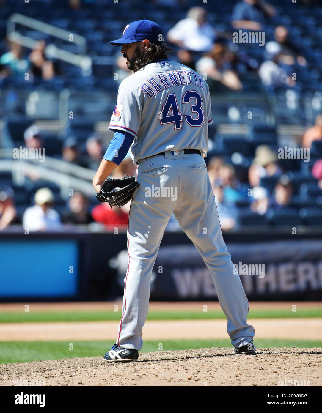 Texas Rangers pitcher Tony Barnette (43) during game against the New ...
