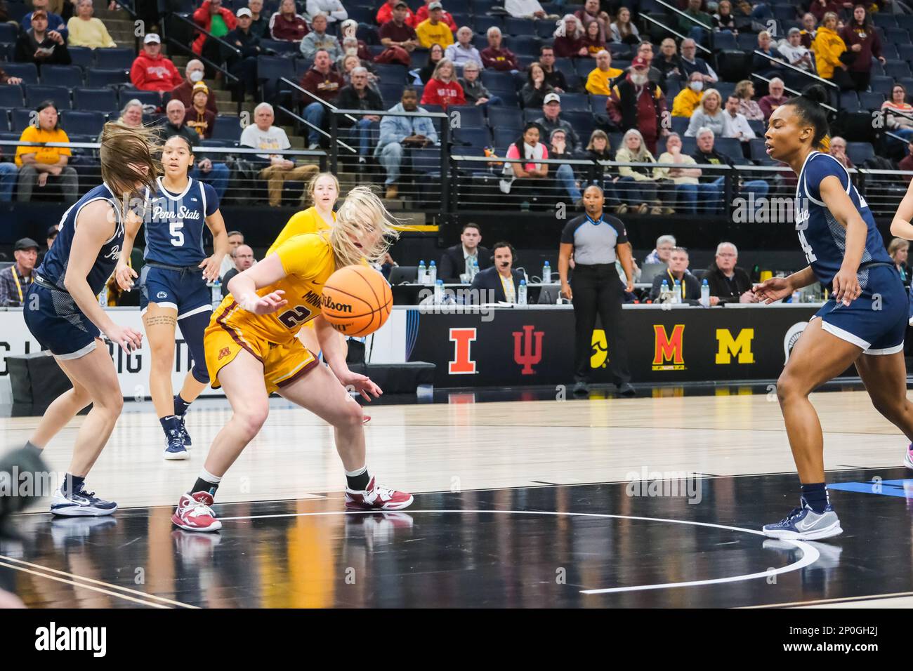 Minneapolis, Minnesota, USA. 1st Mar, 2023. Minnesota Golden Gophers ...