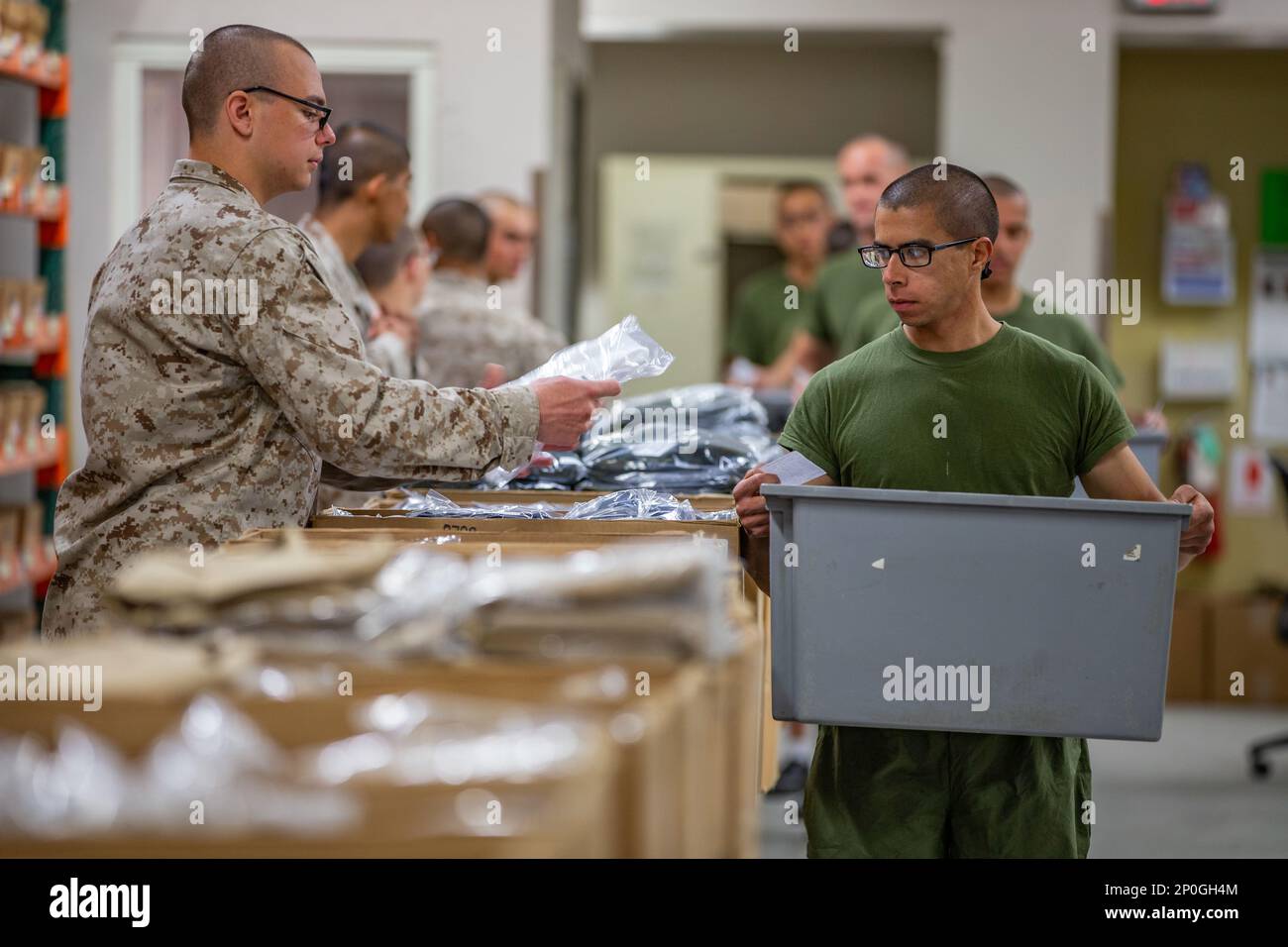 U.S. Marine Corps recruits with Mike Company, 3rd Recruit Training ...