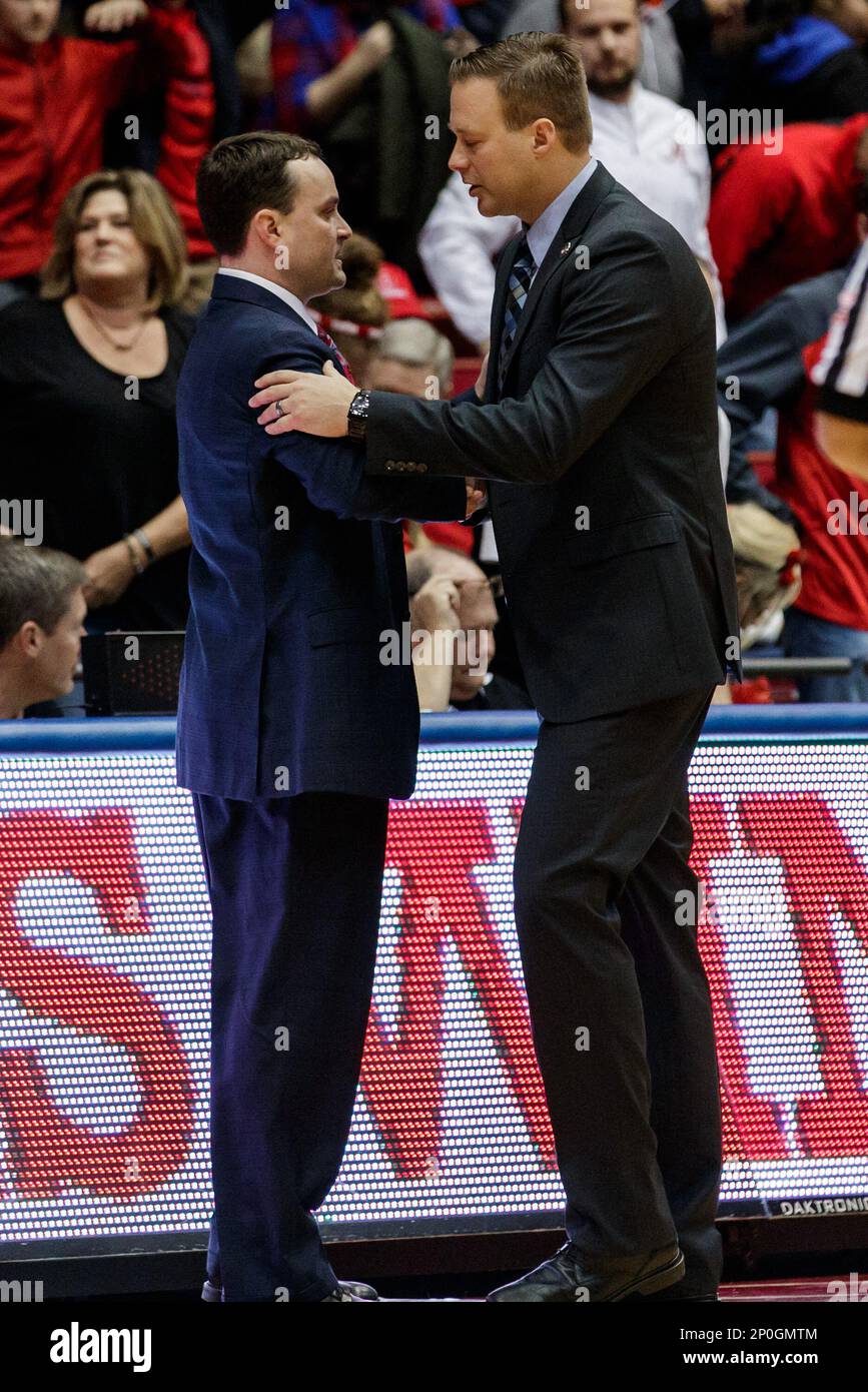 December 6th, 2016: Dayton Flyers head coach Archie Miller and St ...