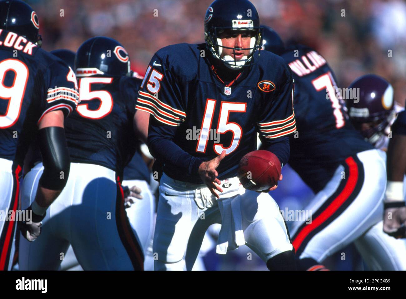 14 Nov 1999: Quarterback Jim Miller #15 of the Chicago Bears in action ...