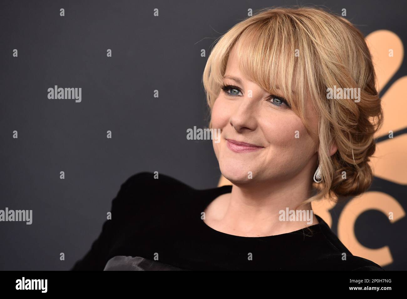Hollywood, US, March 2, 2023, Melissa Rauch arriving on the red carpet ...