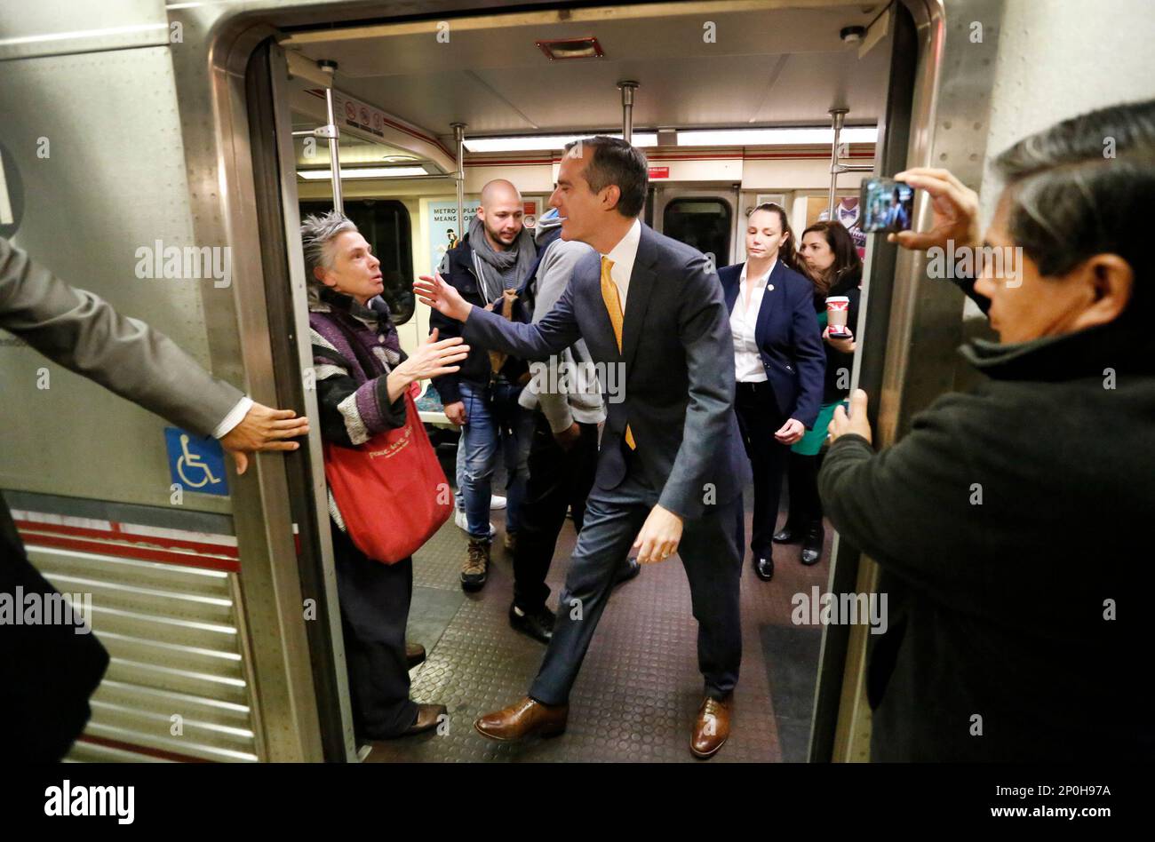 Los Angels Mayor Eric Garcetti says good bye to commuter Susan Rorke ...