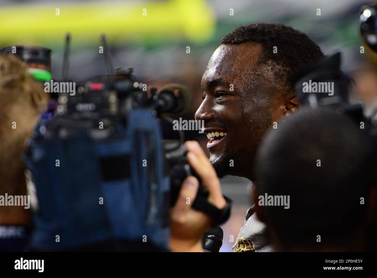 DETROIT, MI - DECEMBER 02: Western Michigan Broncos Wide Receiver Corey ...