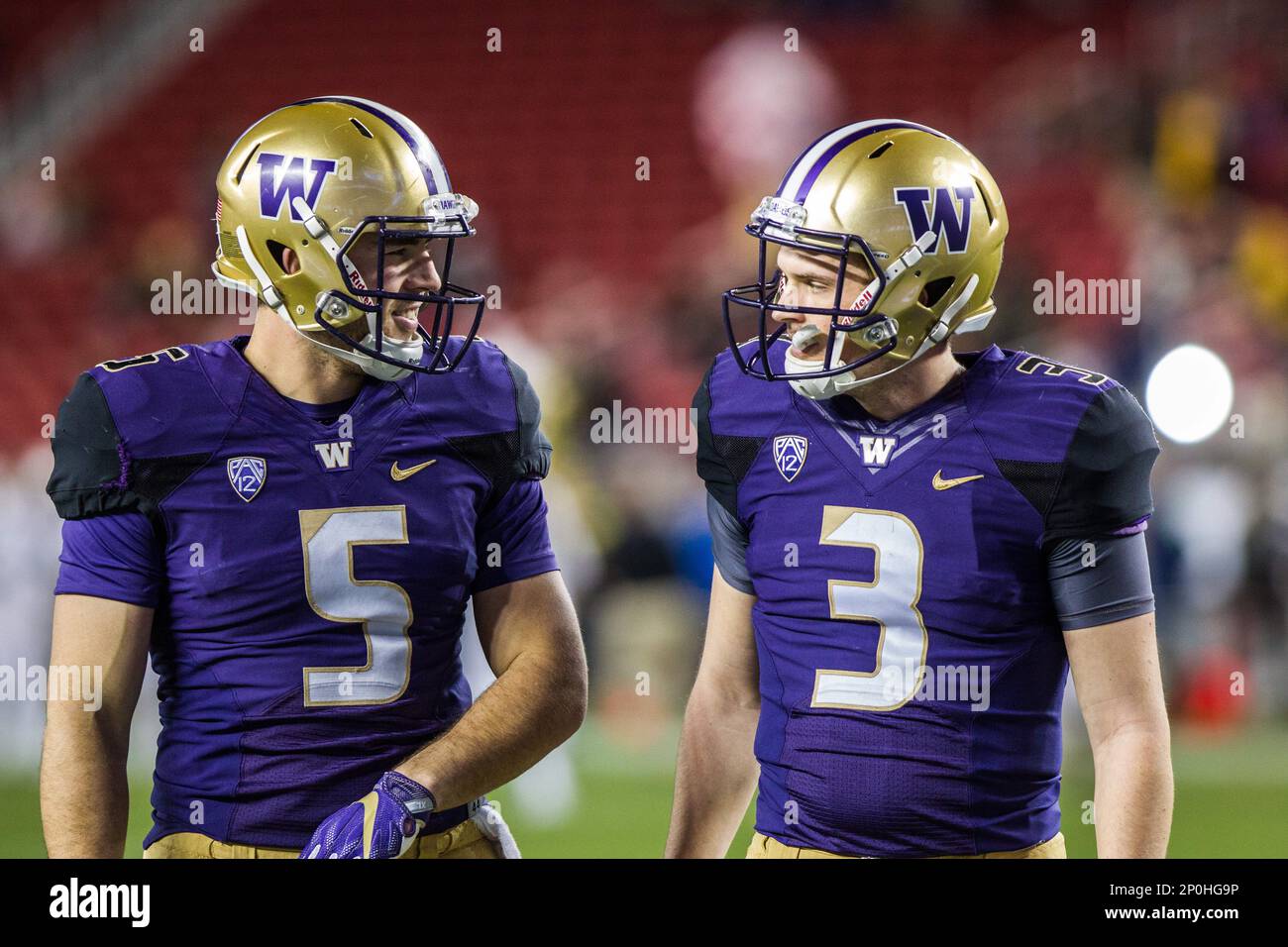 December 2, 2016 - Santa Clara, USA - Quarterback Jake Browning (3) of ...