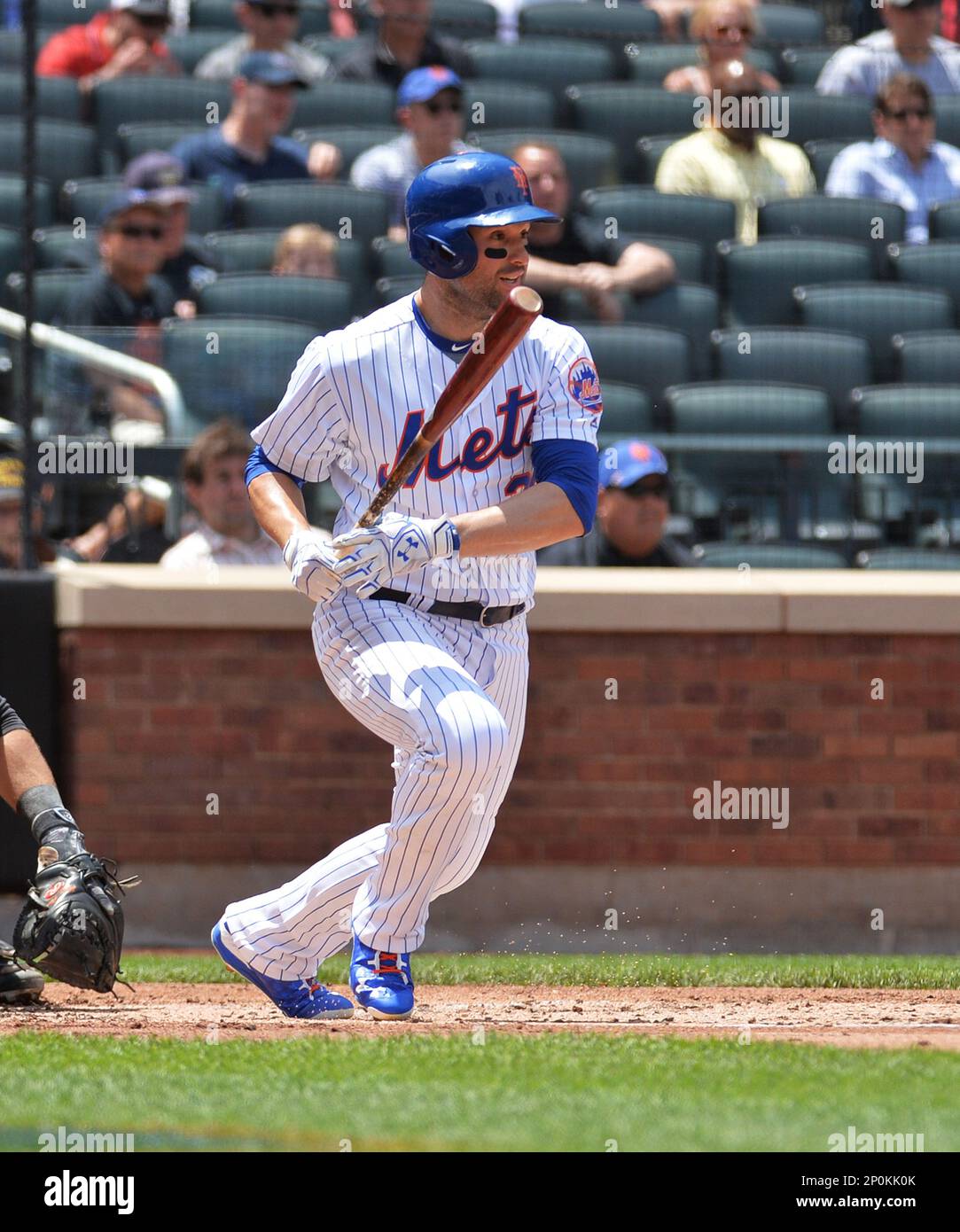 New York Mets infielder Neil Walker (20) during game against the ...