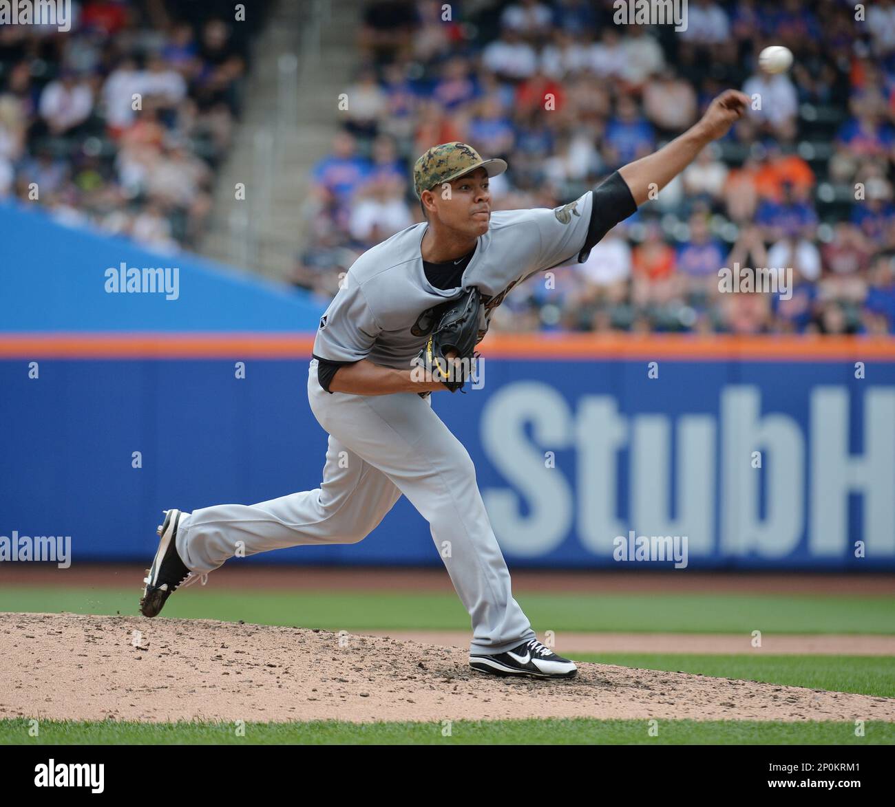 Chicago Whitesox pitcher Jose Quintana (62) during game against the New ...