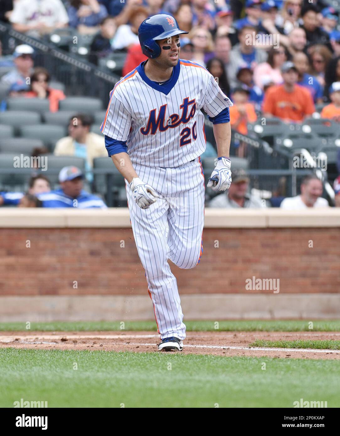 New York Mets infielder Neil Walker (20) during game against the ...