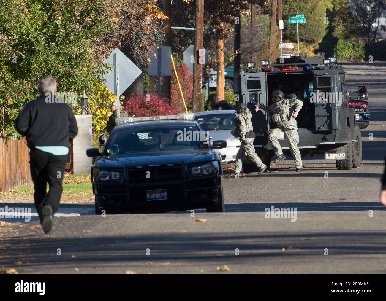 Boise police and SWAT team officers respond to shots fired in an alley ...