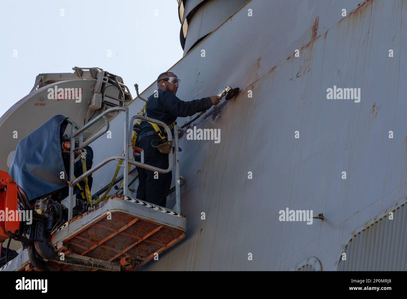 230122-N-IJ902-1192 SOUDA BAY, GREECE (Jan. 22, 2023) Machinist’s Mate ...