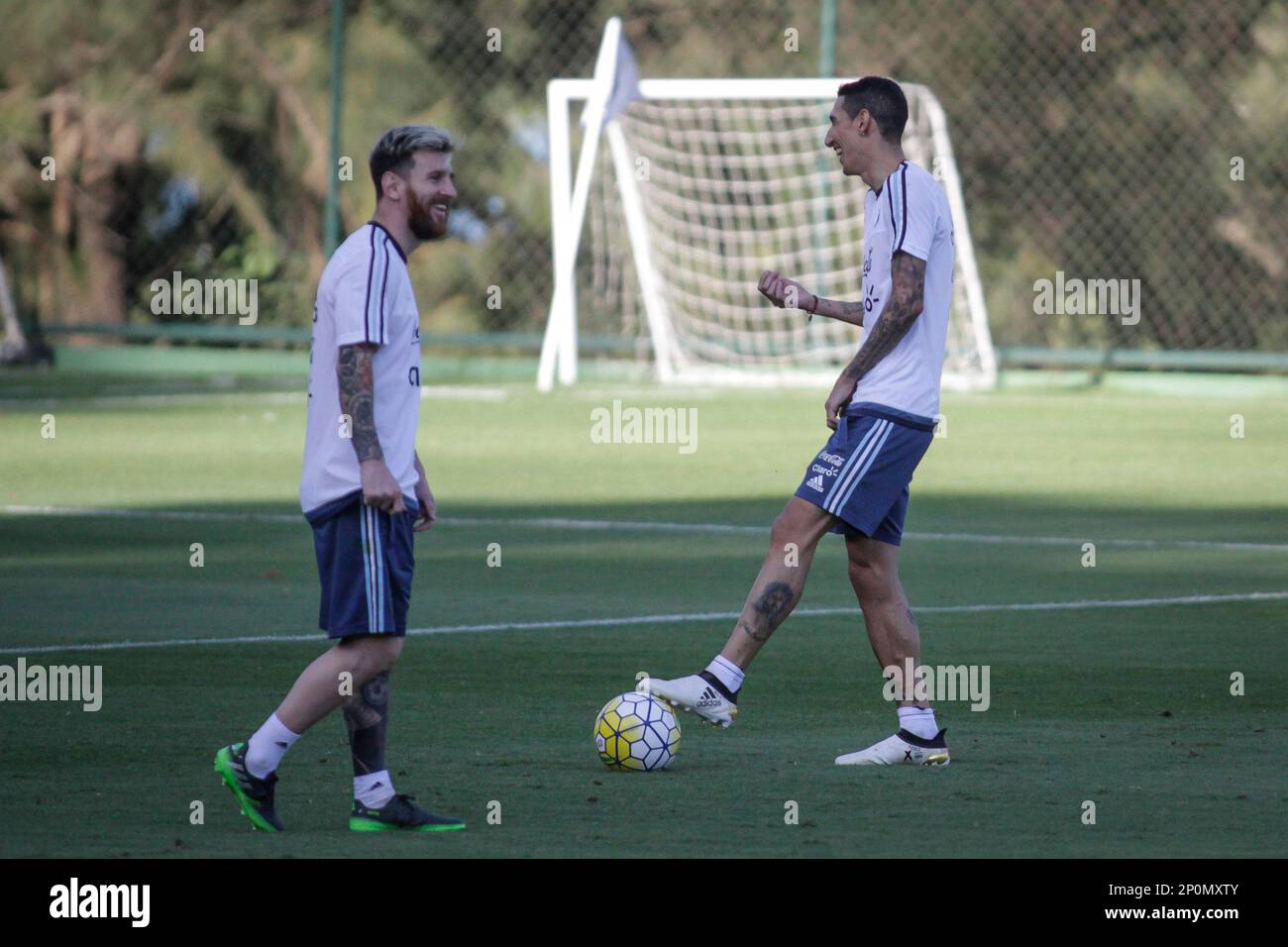 Treino da Selecao Argentina - 08/11/2016 - Lionel Messi e Di Maria ...