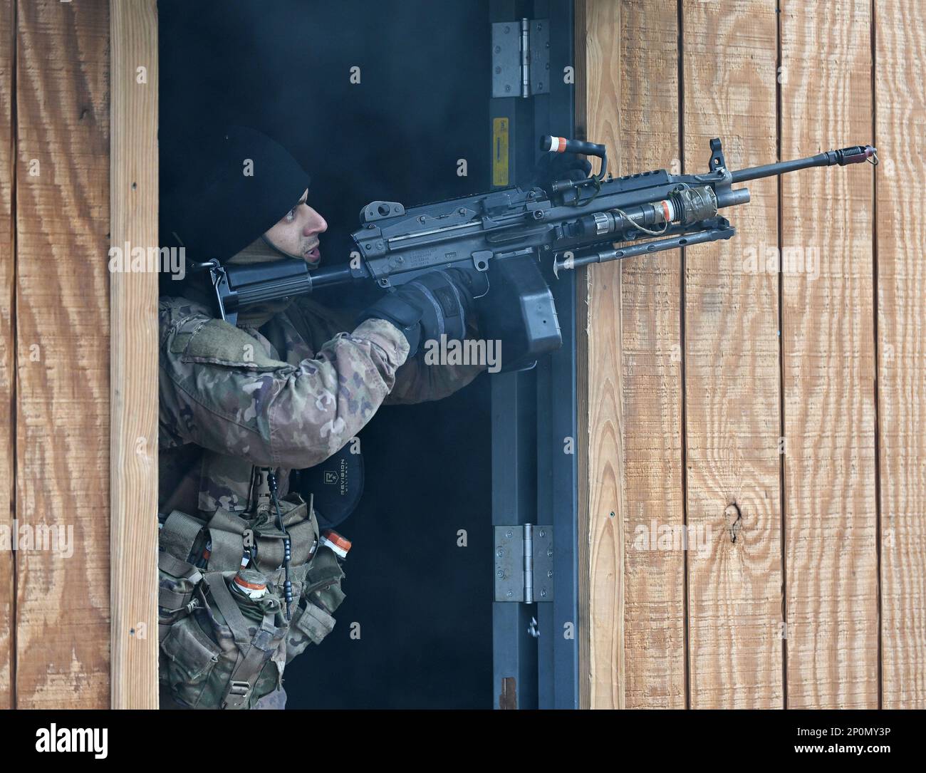 A Soldier assigned to the U.S. Army John F. Kennedy Special Warfare ...