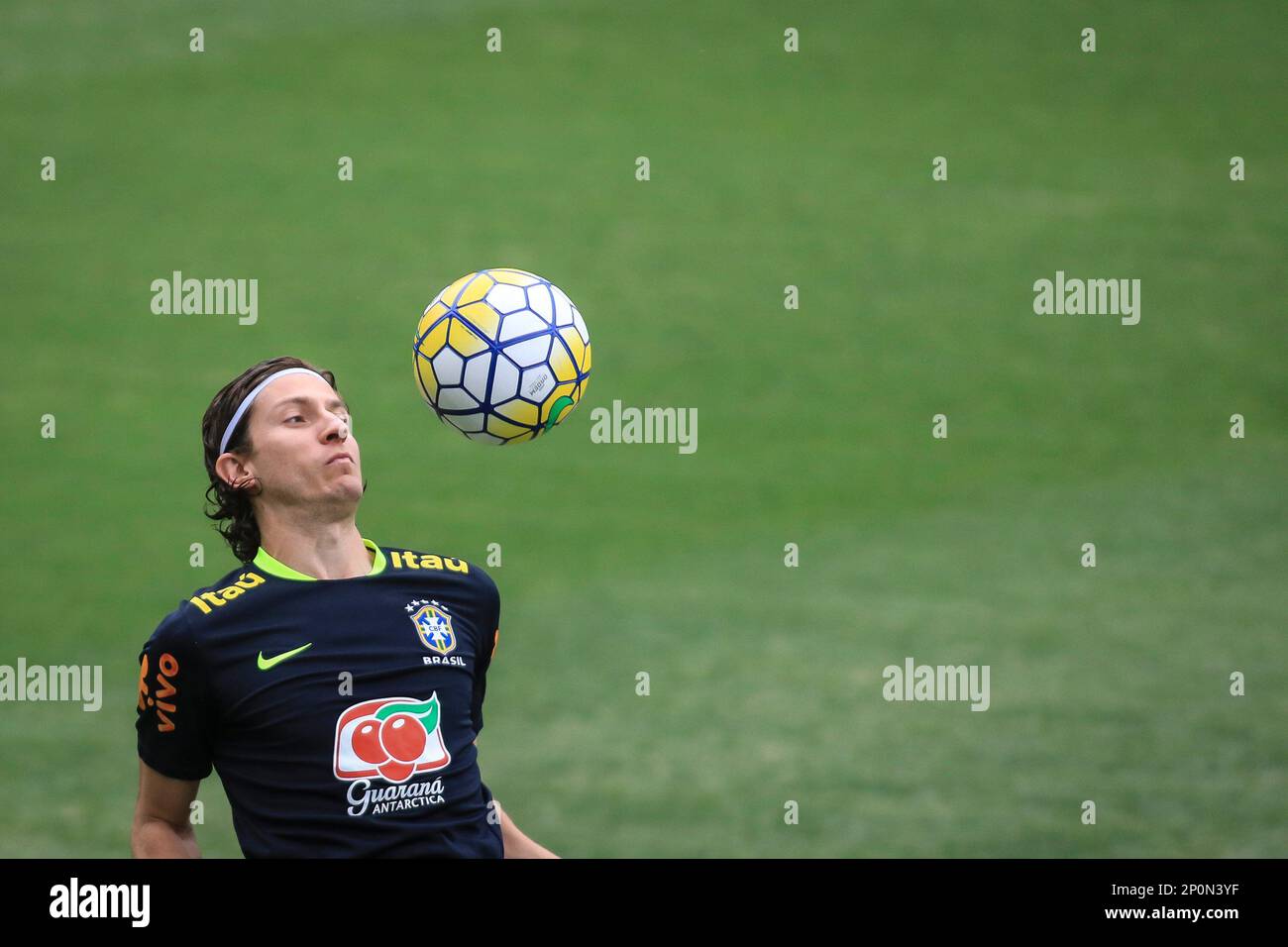 Treino da Selecao Brasileira - 07/11/2016 - Felipe Luiz, jogador da ...
