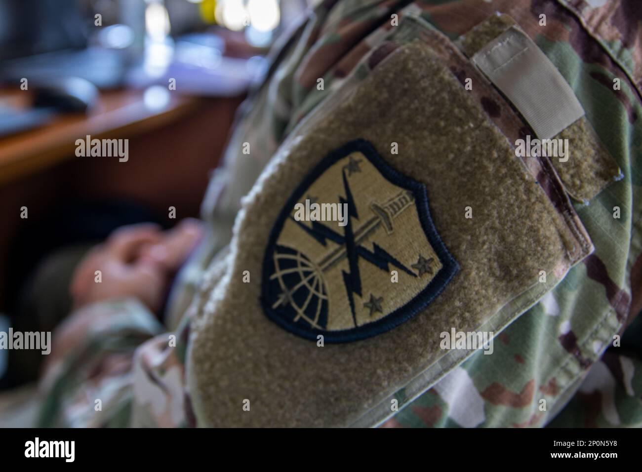 A U.S. Army Illinois National Guard soldier, with the 176th Cyber ...