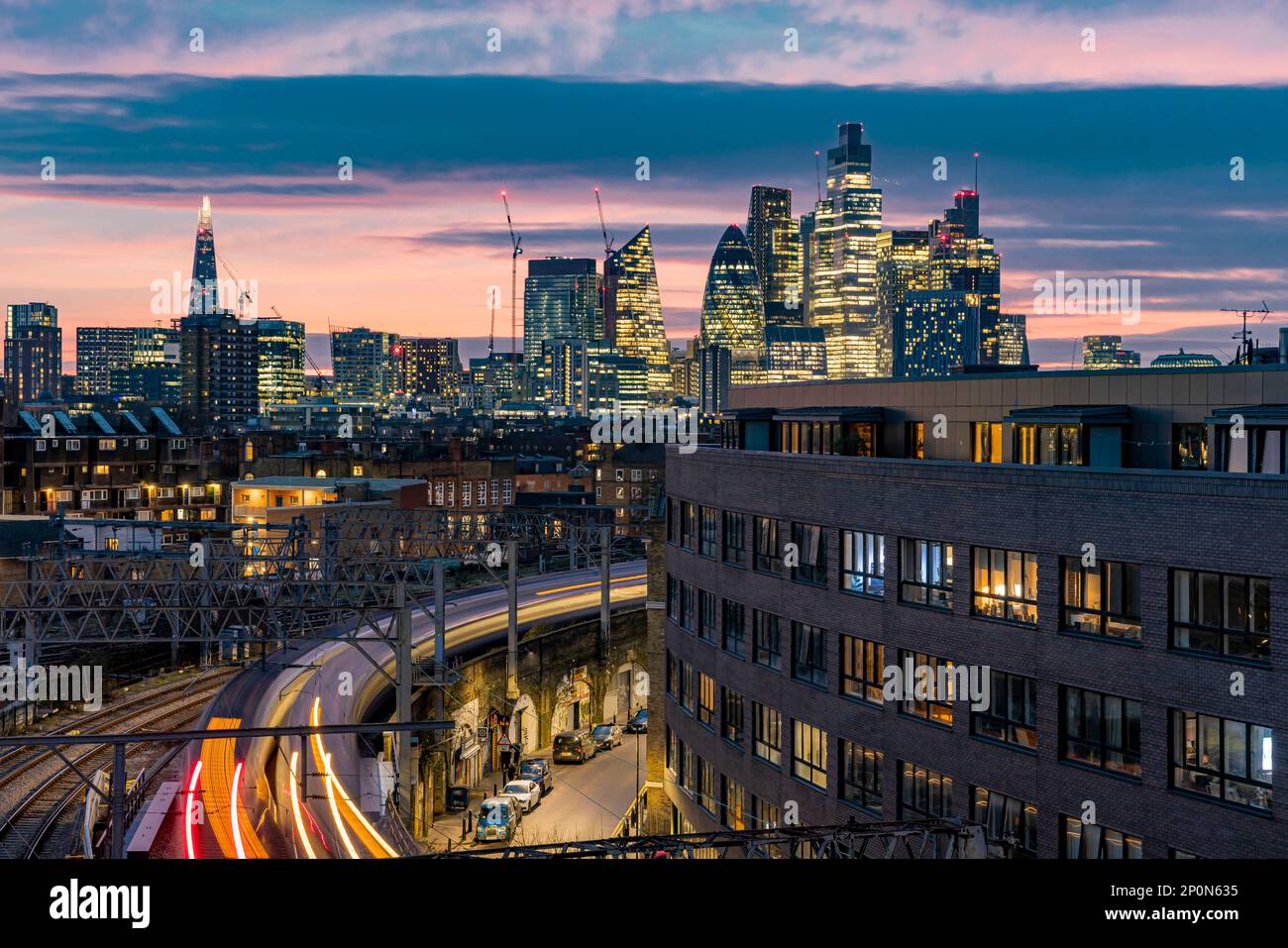 Bokeh london skyline hi-res stock photography and images - Alamy