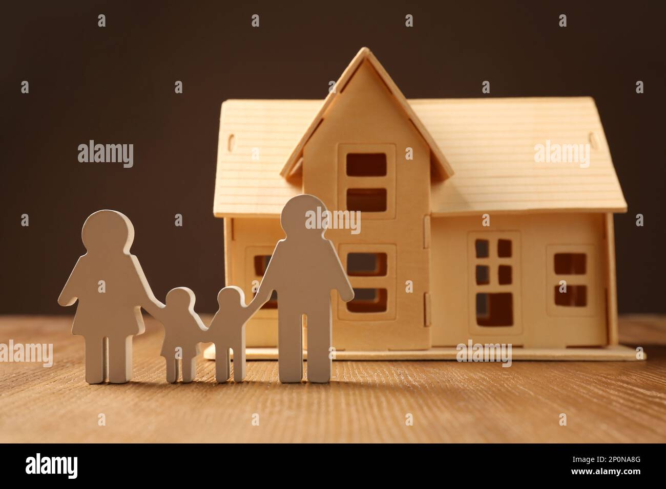 Bonding figures hi-res stock photography and images - Alamy