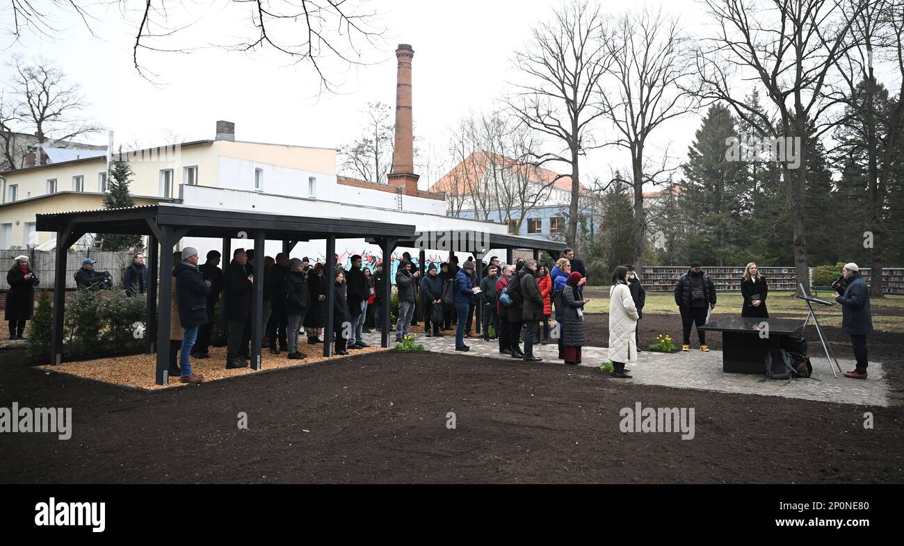 Berlin, Germany. 03rd Mar, 2023. Pastor Corinna Zisselsberger (2nd from ...