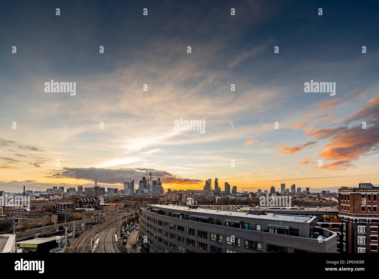 London bokeh shard hi-res stock photography and images - Alamy