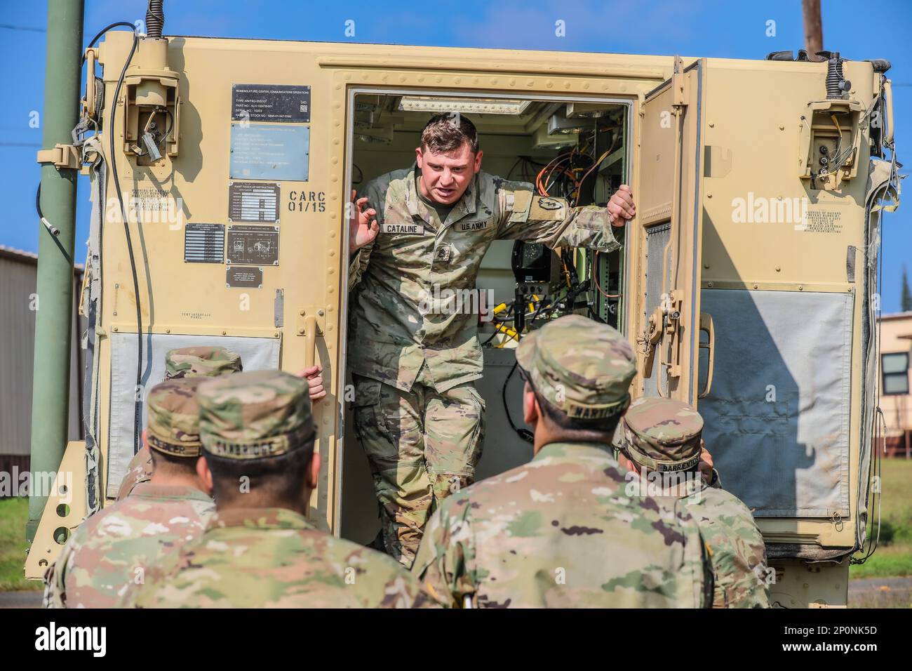 The 25th DIVARTY ADAM/BAE cell conducts Air Defense Command Post ...