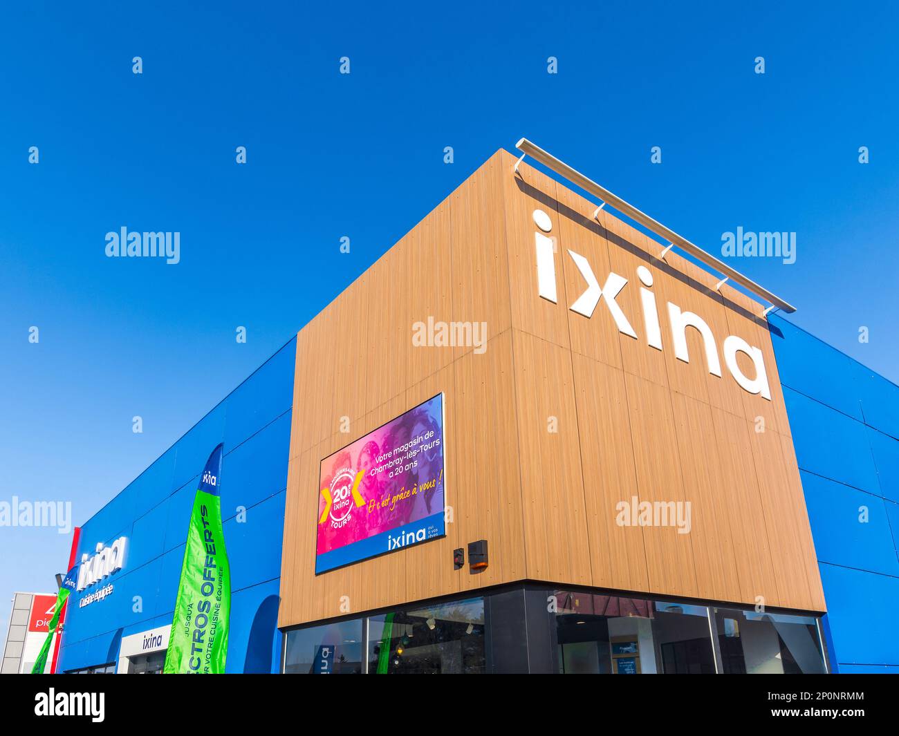 Ixina Chambray Les Tours