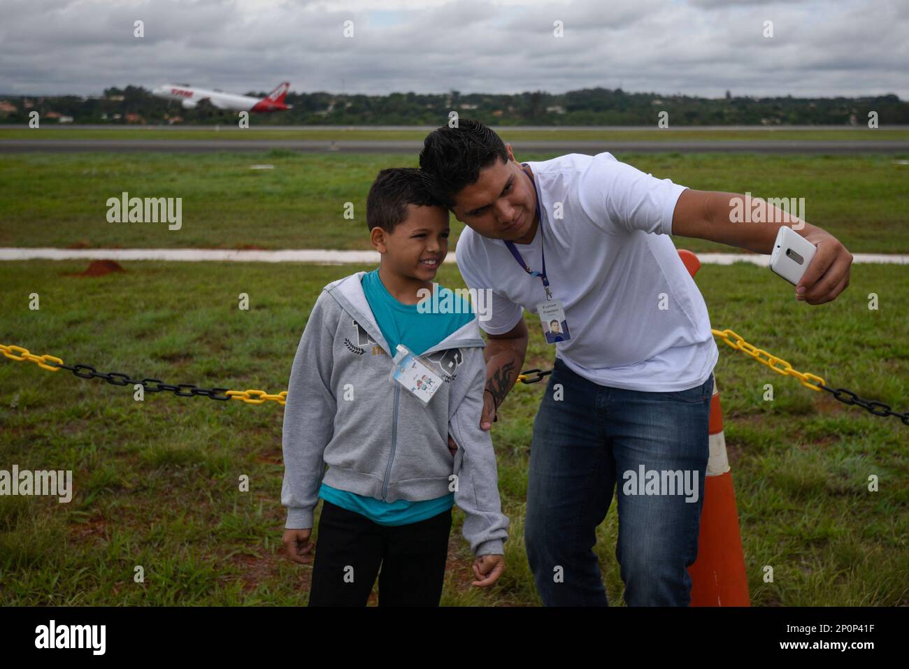 BRASILIA - DF - 30/10/2016 - PRIMEIRO SPOTTER KIDS DE BRASILIA - Pai e ...