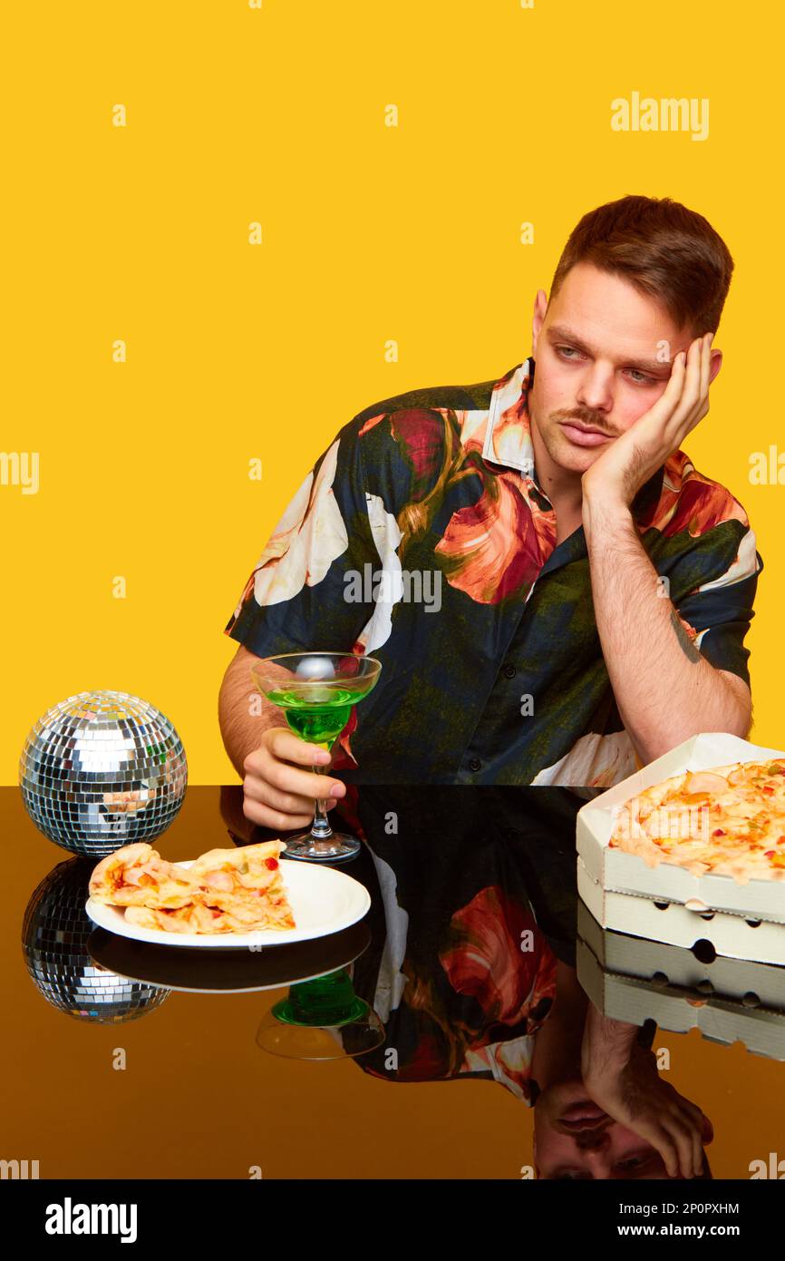 Retro ad art man eating hi-res stock photography and images - Alamy